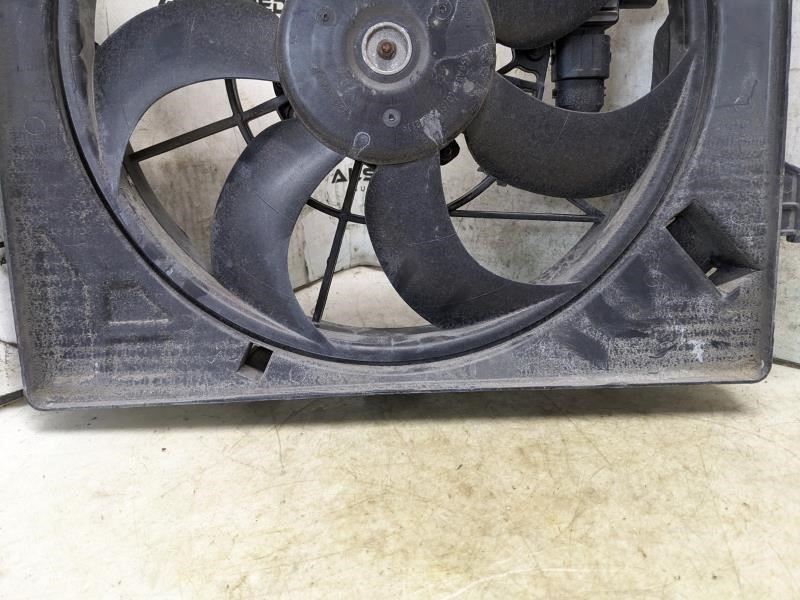 2011-2017 Hyundai Veloster RH Condenser Cooling Fan Motor Assy 25380 ...