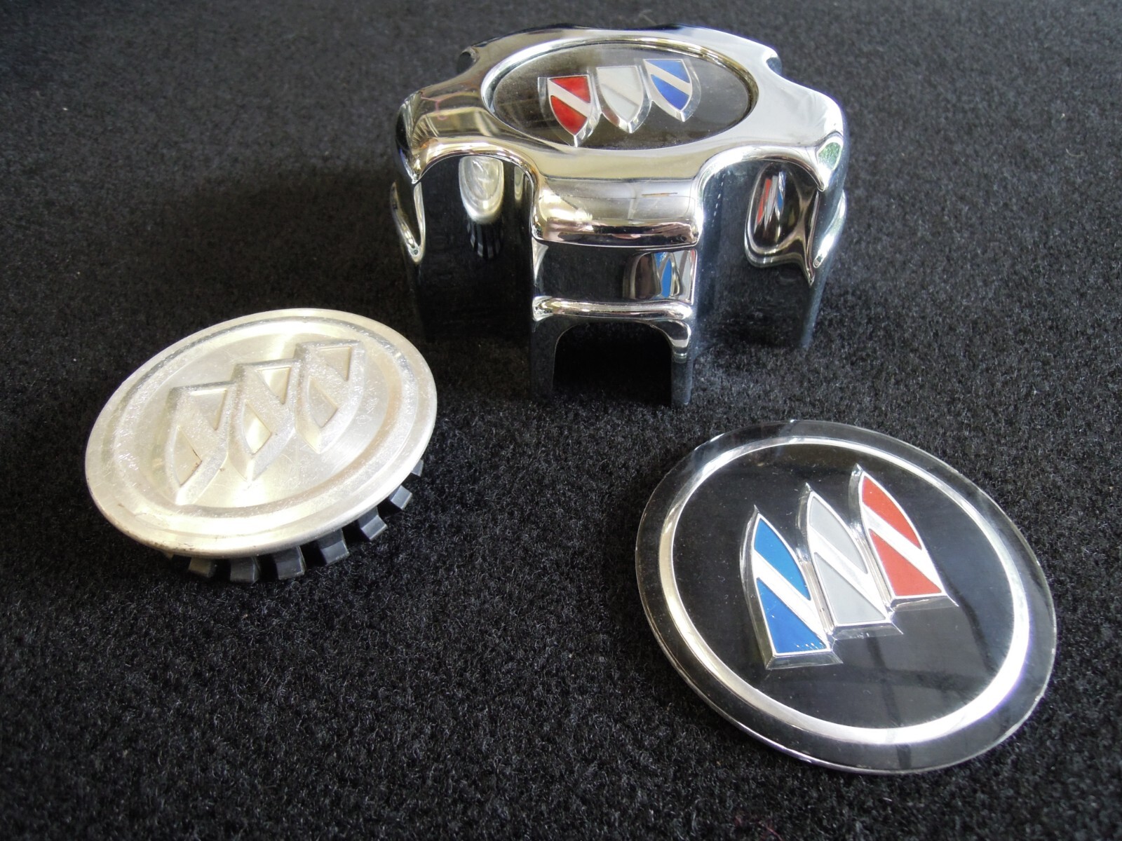 Lot of 3 BUICK Metal Wheel Covers Center Hub Cap Emblems Insignia Logo ...