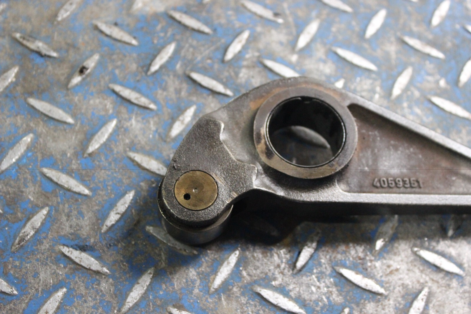 CUMMINS ISX ENGINE FRONT INTAKE ROCKER ARM P/N: 4059351 | eBay