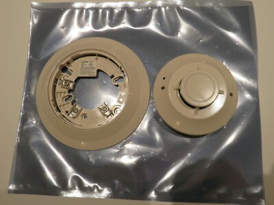 SYSTEM SENSOR 5251B ADDRESSABLE HEAT DETECTOR EXC COND INCLDS BASE 40 ...