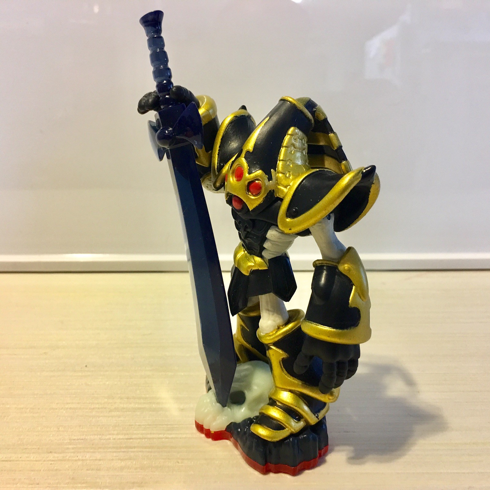 SKYLANDERS: TRAP TEAM: TRAP MASTER KRYPT KING: BUY 4 GET 1 FREE All ...