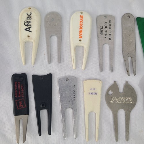 Lot Of 32 Vintage Divot Repair Tools Golf Club Company Advertising ...