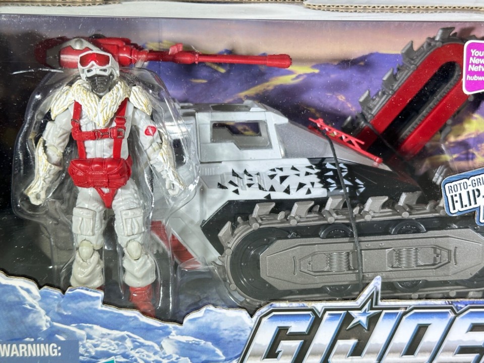 COBRA ICE CUTTER Vehicle & SNOW SERPENT OFFICER — 2010 GI Joe Pursuit ...