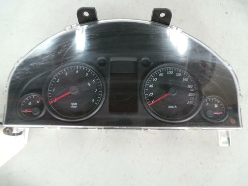 HOLDEN COMMODORE INSTRUMENT CLUSTER INSTRUMENT CLUSTER; VE ...