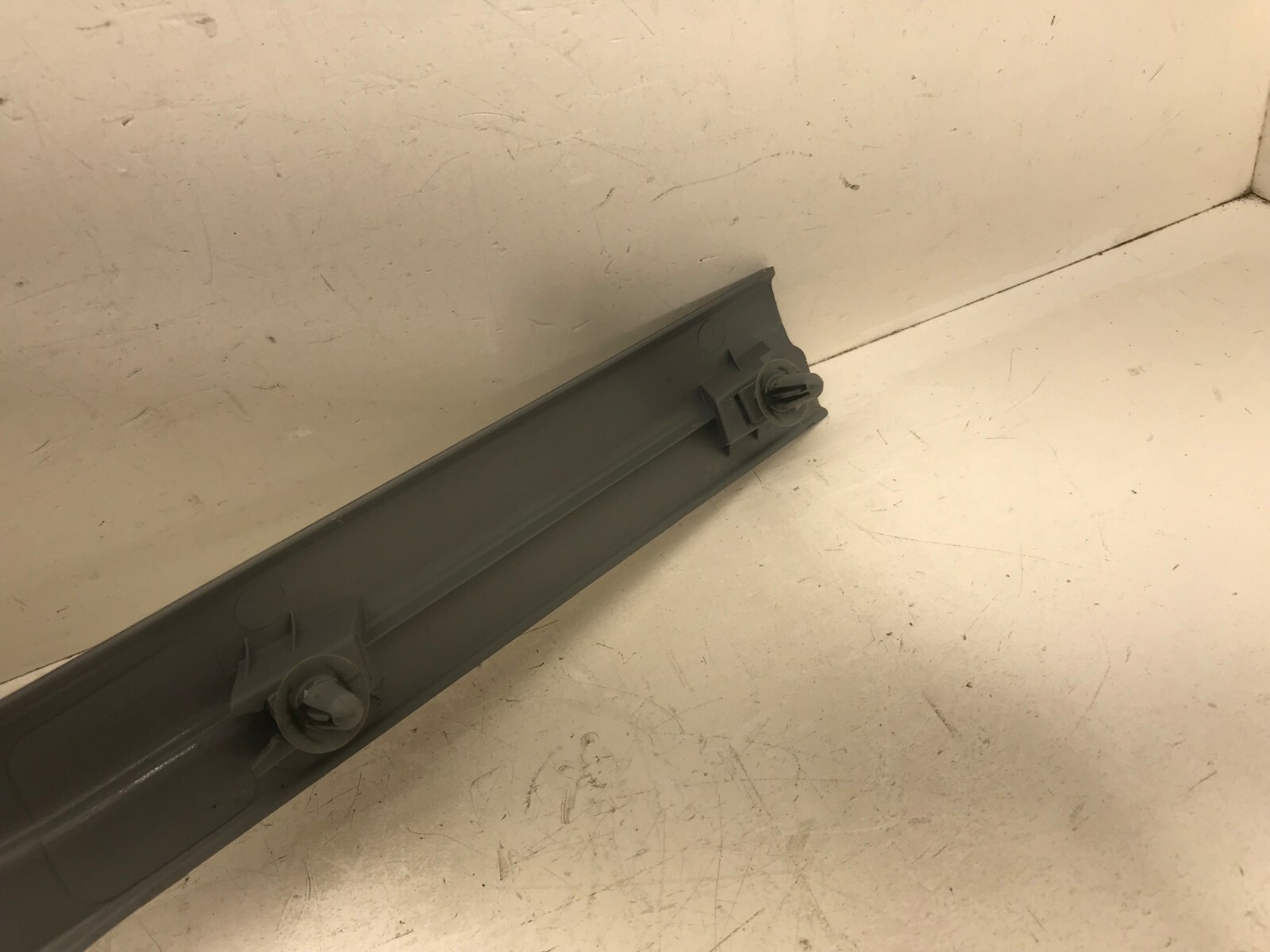 BMW OEM E53 X5 PASSENGER RIGHT REAR GREY DOOR SILL ROCKER COVER TRIM ...