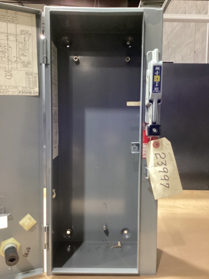 Square D ENCLOSURE CLASS 8538 TYPE SBG 32 SERIES C 30A #103G117PR7*CO ...