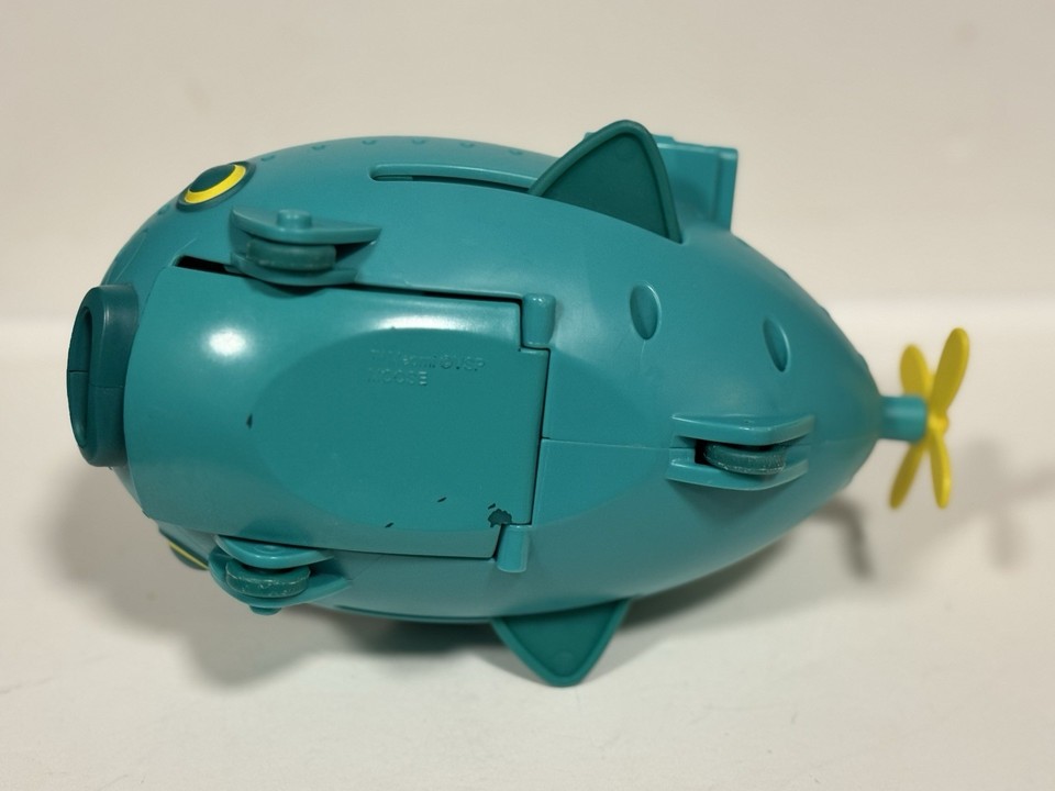 Octonauts Above & Beyond Gup B & Kwazii And Captain Barnacles Submarine ...