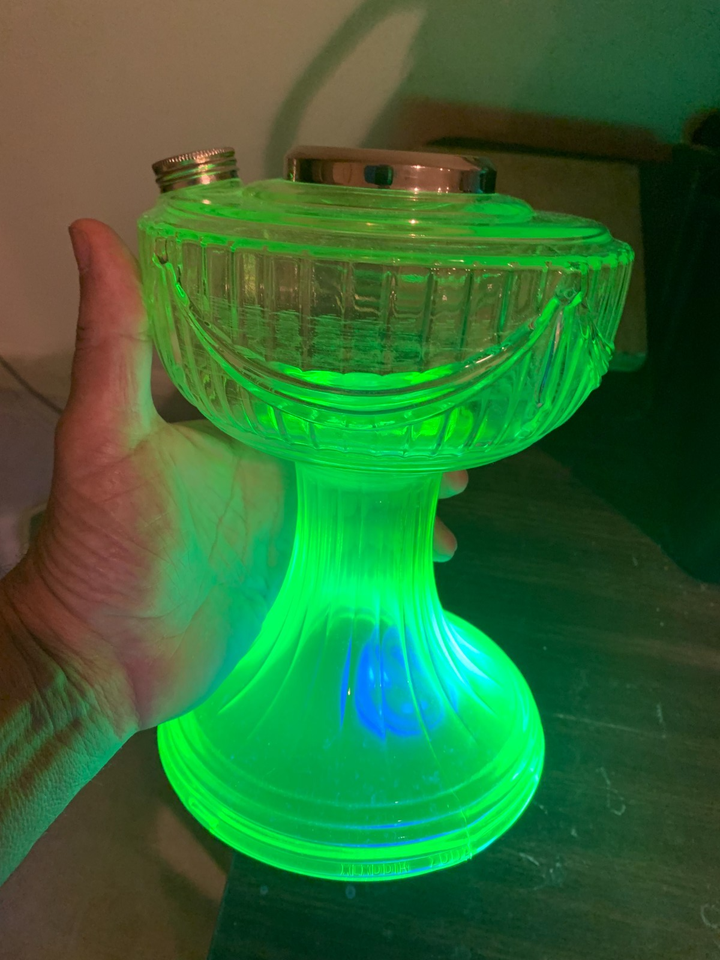 Aladdin Vaseline Uranium Glass Short Lincoln Drape Oil Lamp Electric ...