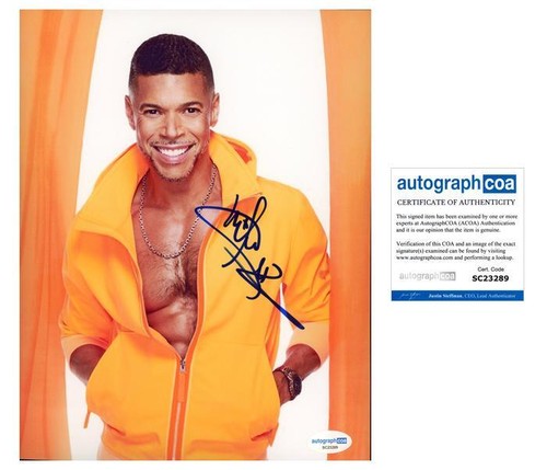 Wilson Cruz "Star Trek: Discovery" AUTOGRAPH Signed Autographed 8x10 ...
