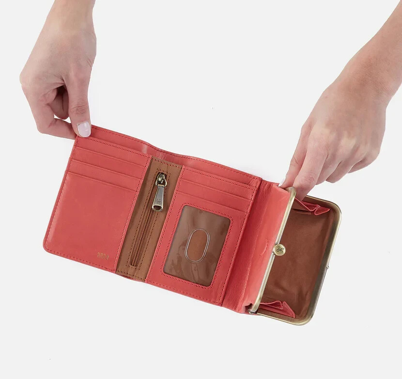 HOBO International~ROBIN~Compact Trifold Wallet Frame Leather~CHERRY ...