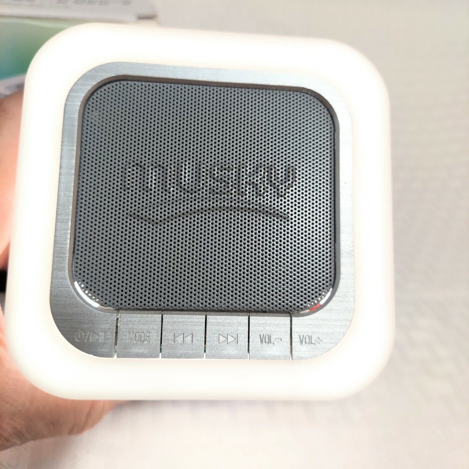 Clock Wireless Bluetooth Speaker Changing Lights w Music Portable Musky ...