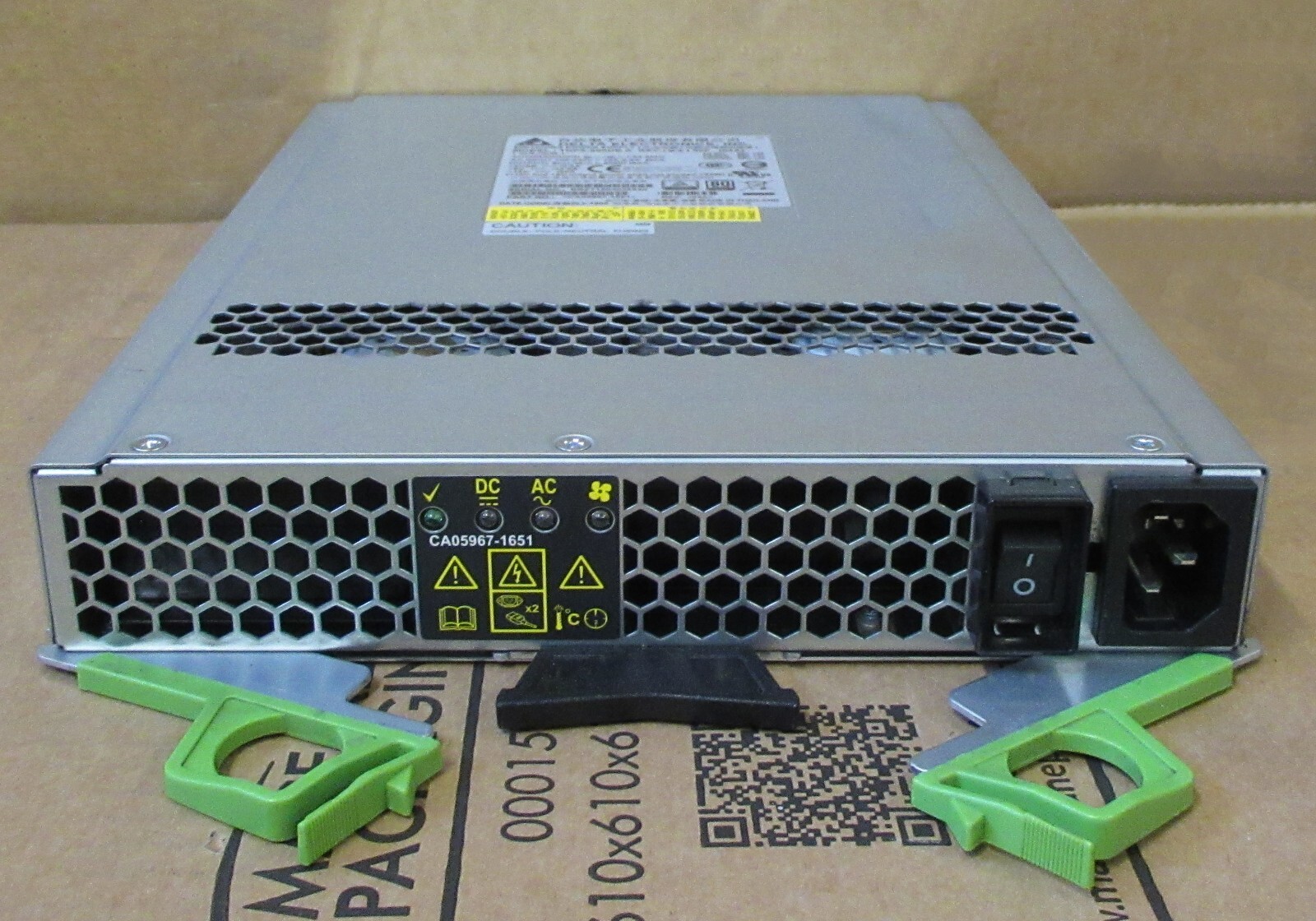 Fujitsu Eternus DX200 S3 13.6TB 24-Bay 2x Controller CA07662-D121 Quad ...