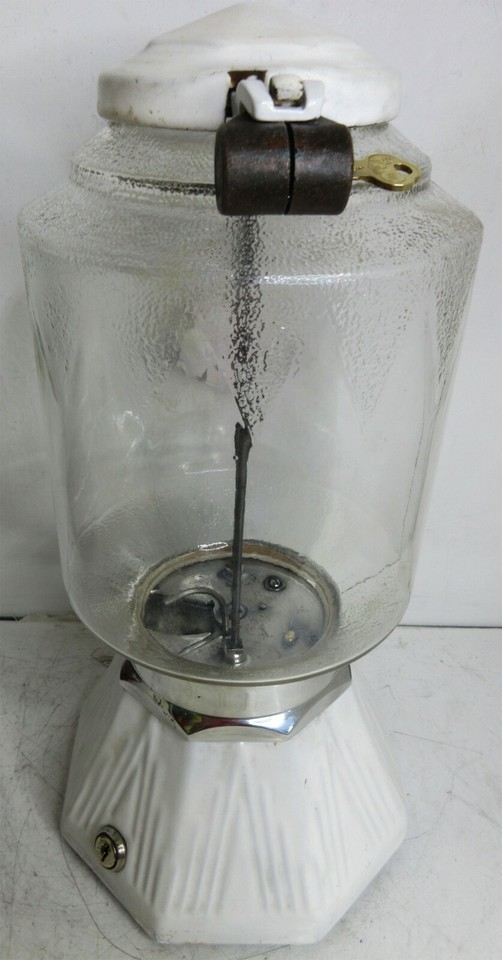 Northwestern White Porcelain Penny Peanut/Candy Dispenser Model 33 ...