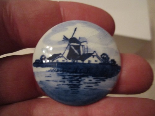 VINTAGE HAND PAINTED BROOCH PIN - HOLLAND - BBA-37 | eBay