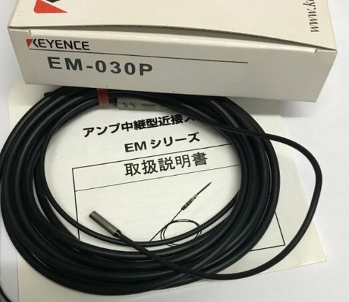 1PC New Keyence EM-030P Proximity Sensor Switch EM030P In Box | eBay