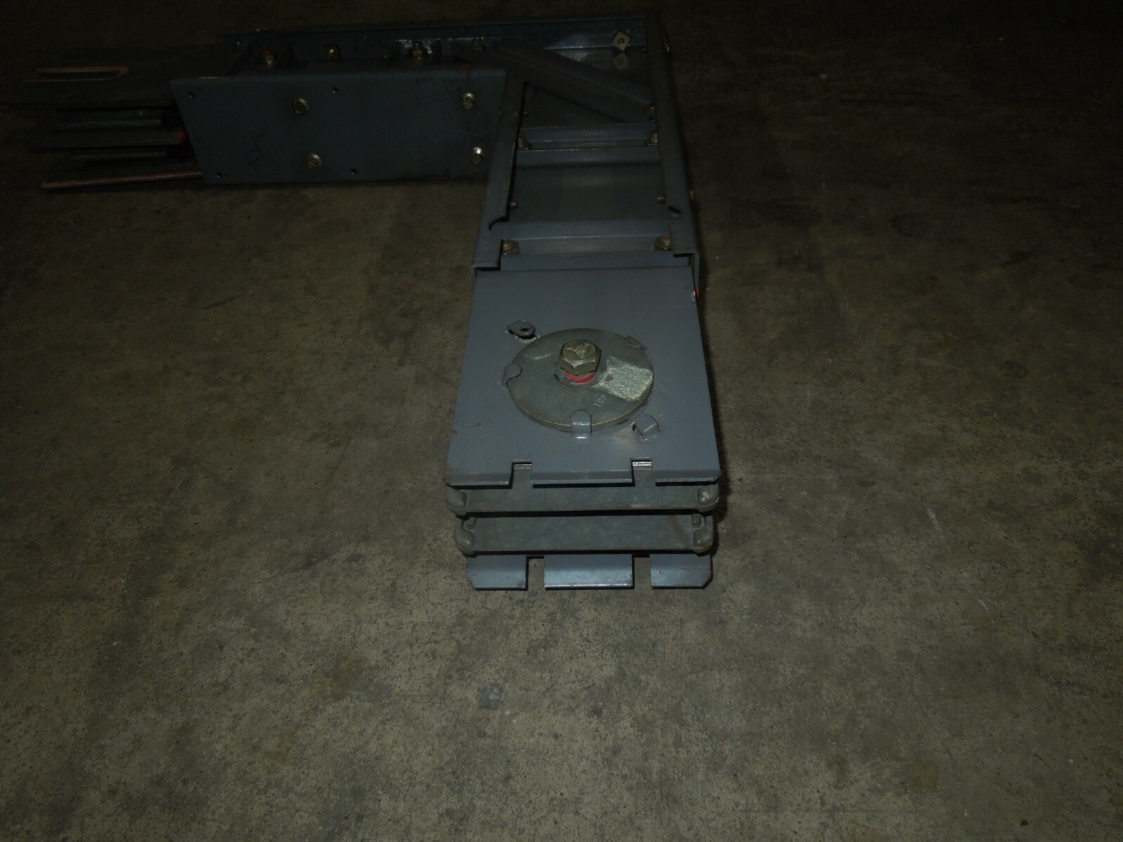 Square D I-Line AF-408-LF 800A 3PH 3W Aluminum Flatwise / Horizontal ...