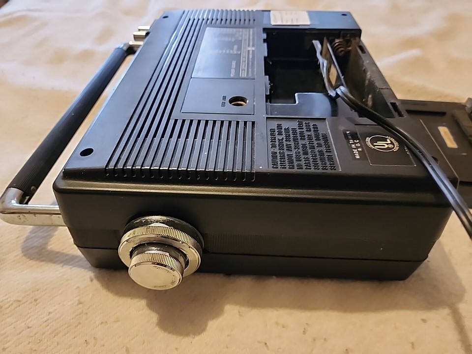Realistic Patrolman CB-8 Radio Model No. 12-763 | eBay