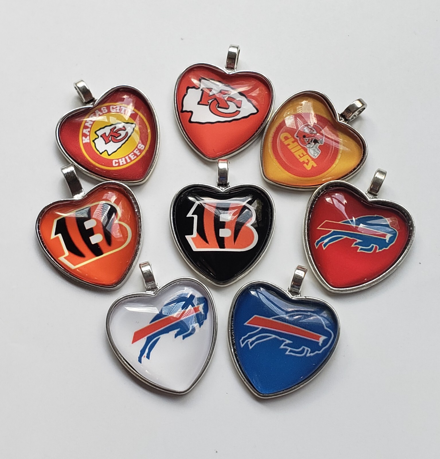Sale Lot of 2 - 5pcs Big Heart shape pendants of NFL Football teams for ...