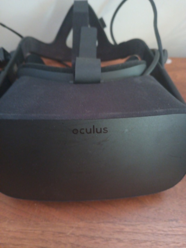 Oculus Rift C4-A VR Virtual Reality Headset System with Controllers ...