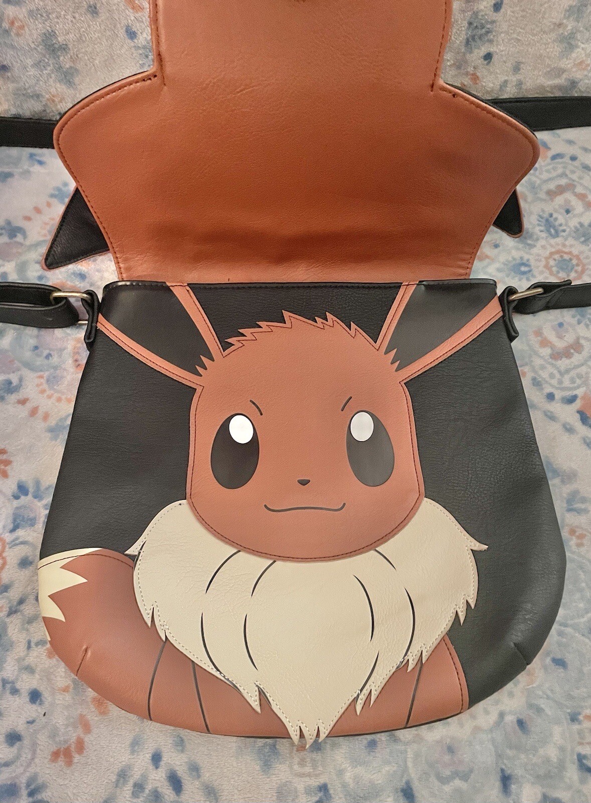 Loungefly Pokémon Evee Crossbody Original Heart Logo - Gem