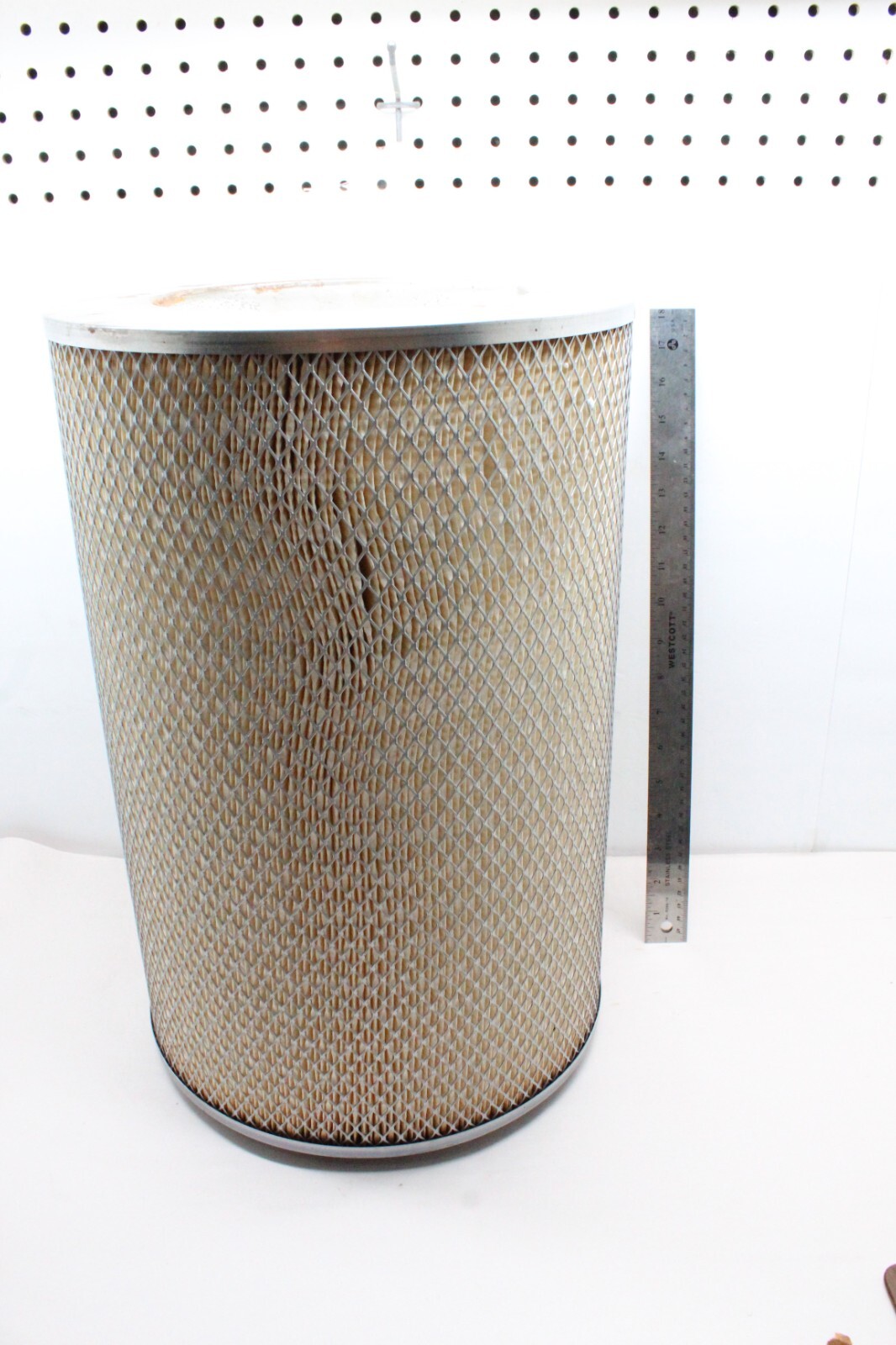 Fleetguard AF472 Air Filter Cleaner Rp. Ford D0HZ-9601-H, Allis ...