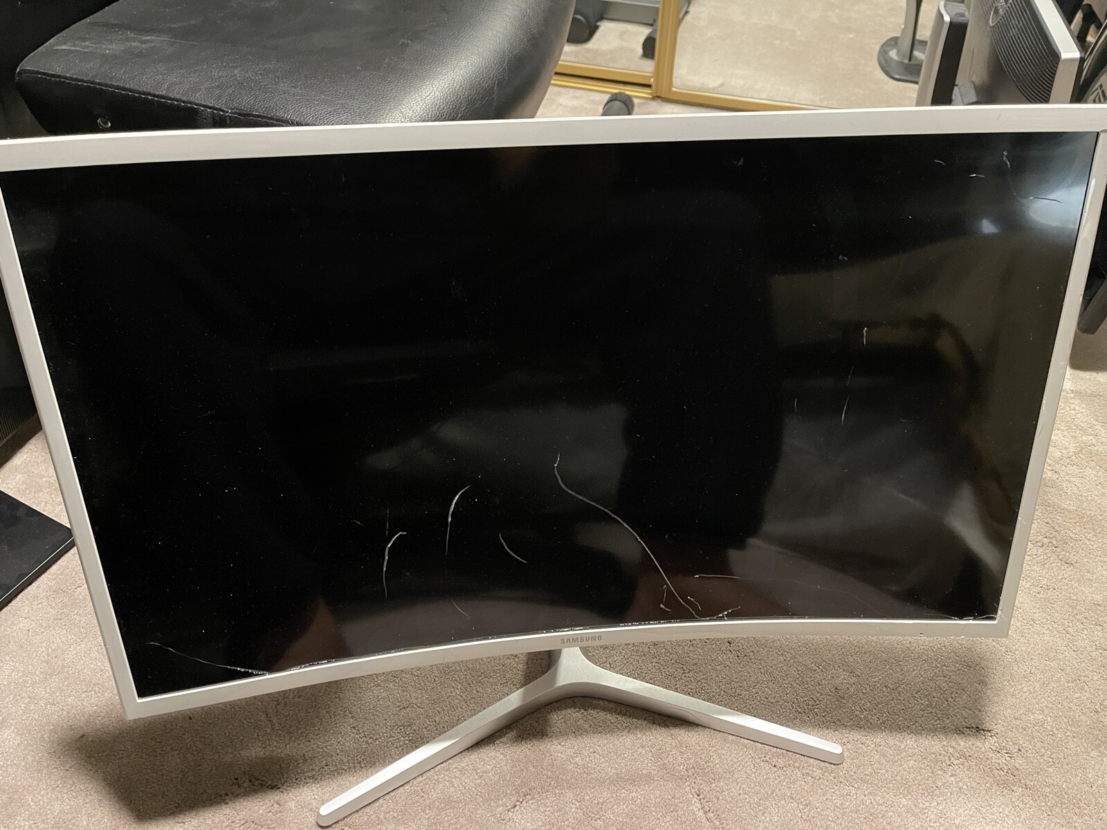 Samsung CF39 Series C32F397FWN 32 inch Widescreen TFT Monitor ...