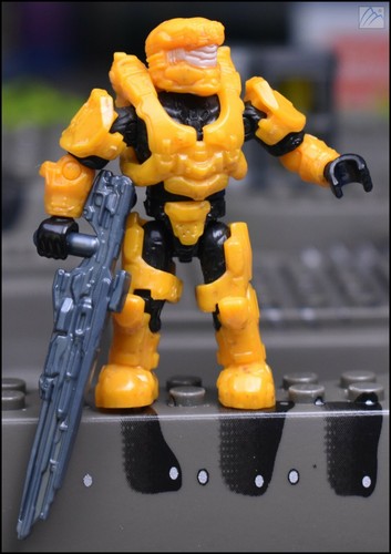HALO MEGA BLOKS UNSC YELLOW GOLD SPARTAN ENFORCER FIGURE CND00 FIRETEAM ...