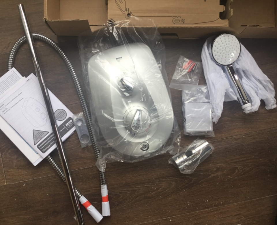 Mira Showers 1.1788.512 Vie Electric Shower 9.5 kW Electric Shower ...