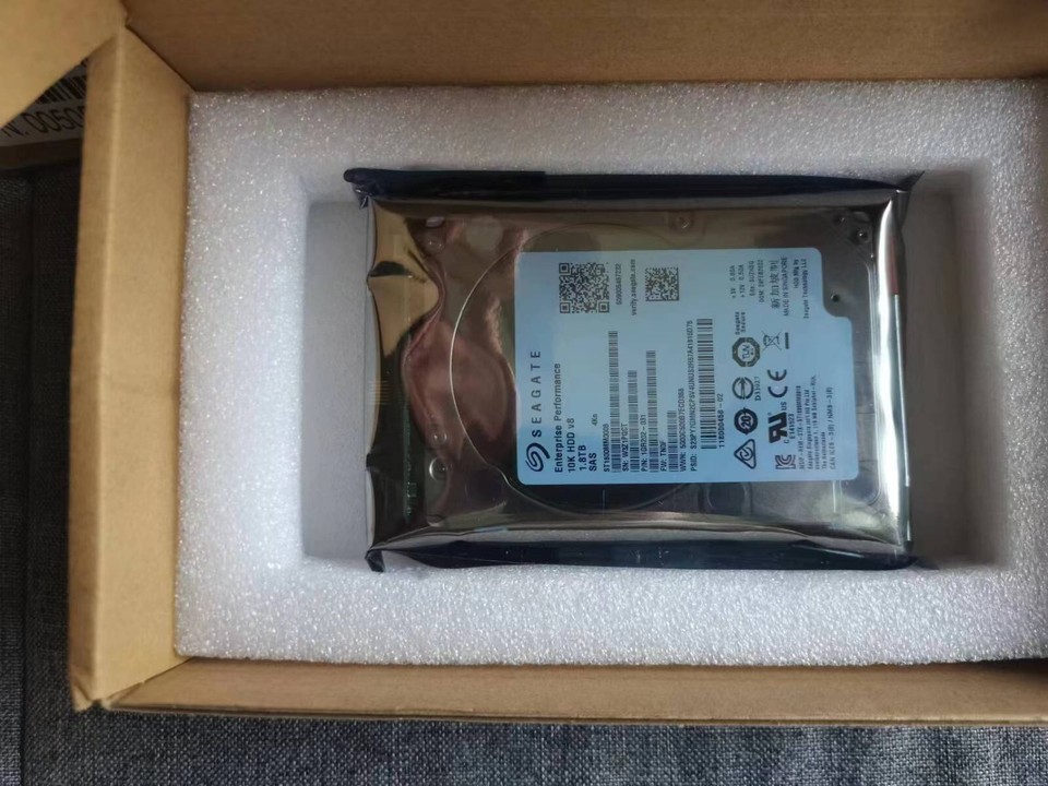 EMC D4-2S10-1800 005053155 1.8TB 2.5in SAS unity XT 380 480 Hard | eBay