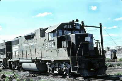 Penn Central (PC) - GP38-2 - #8132 - Original 35mm Slide | eBay