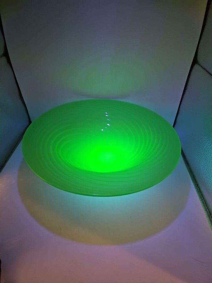 Vintage Green Opaque Depression Uranium Glass White Foot Vowl Swirl ...