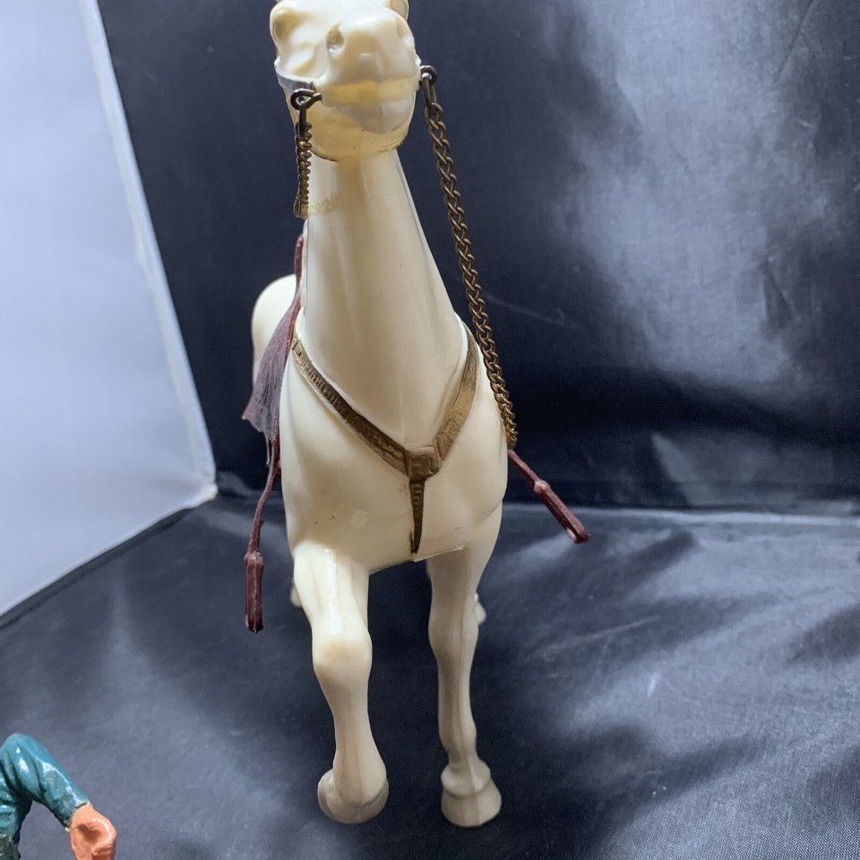 Vintage Breyer Alabaster Fury And Robin Hood Rider Set | eBay