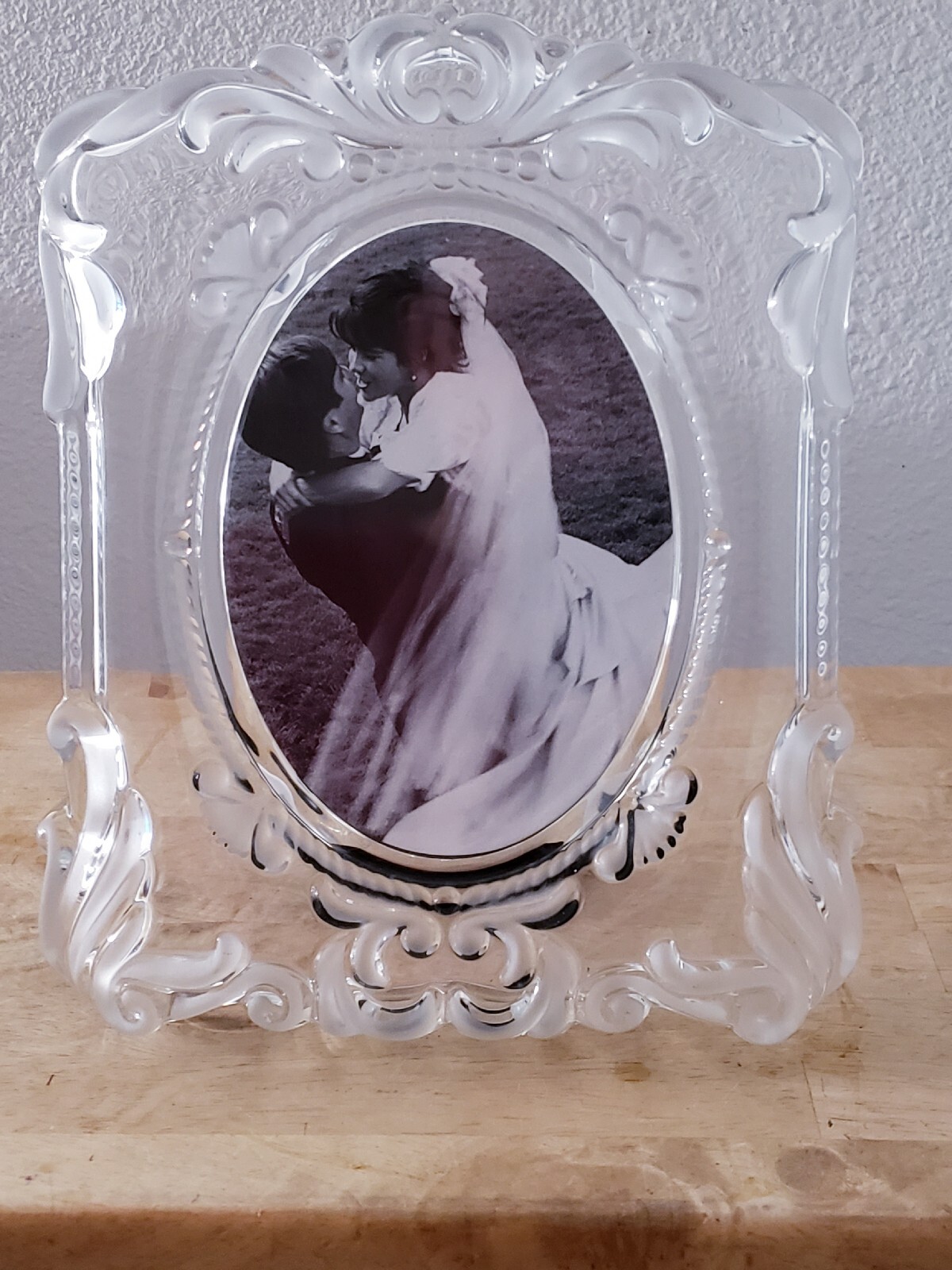 MIKASA PRINCESS S3204 PICTURE FRAME 11.25". OVAL 7" X 5". GERMANY. EXC ...