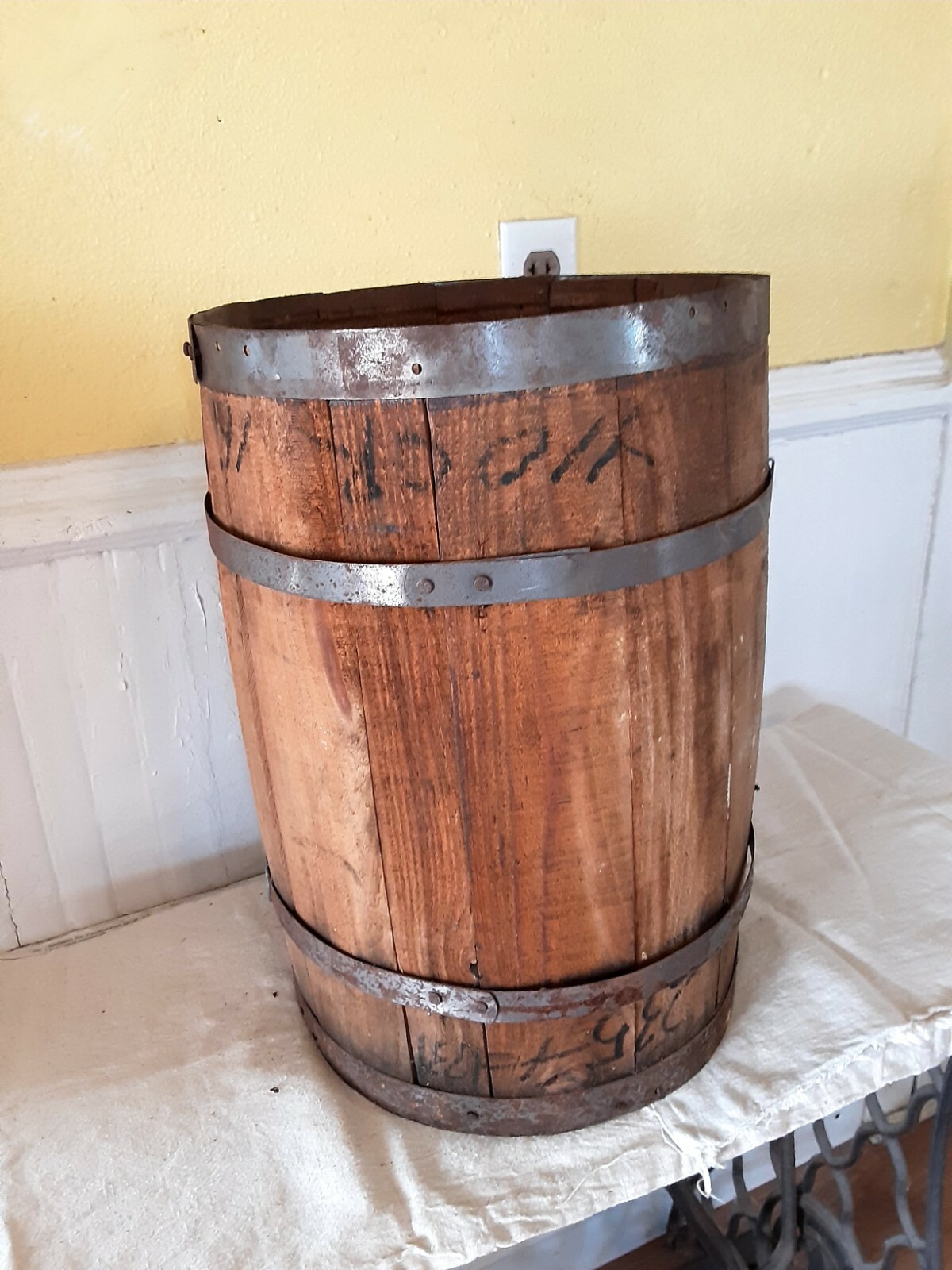 Vintage rustic vintage primitive nail keg barrel farm decor Lg Size 17 ...