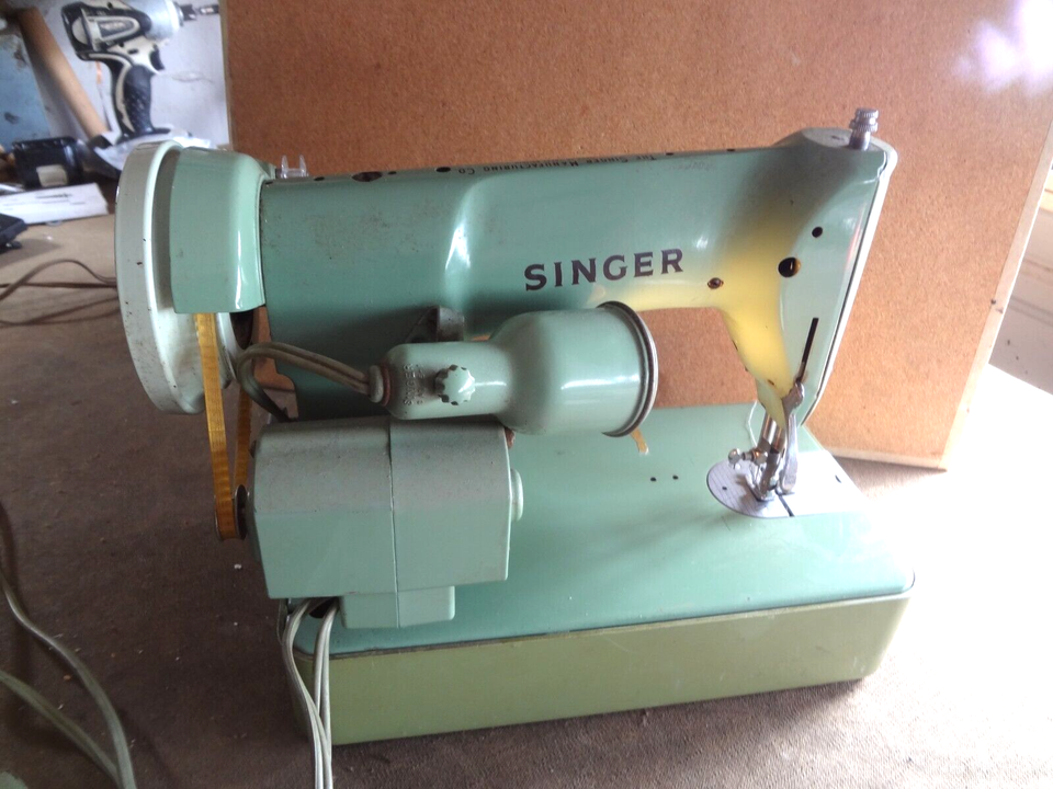 VINTAGE SINGER SIMANCO GREEN SEWING MACHINE 185K W/ PEDAL | eBay