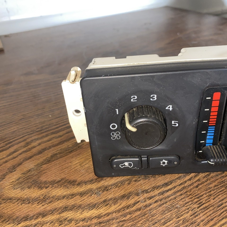 03-06 GMC SIERRA CHEVY SILVERADO Manual Heater A.C Temp Climate Control ...