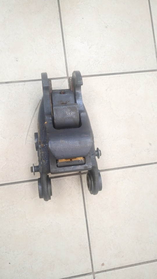 MILLER GTS HYDRAULIC QUICK HITCH COUPLER -35mm Pins Suits Kubota ...