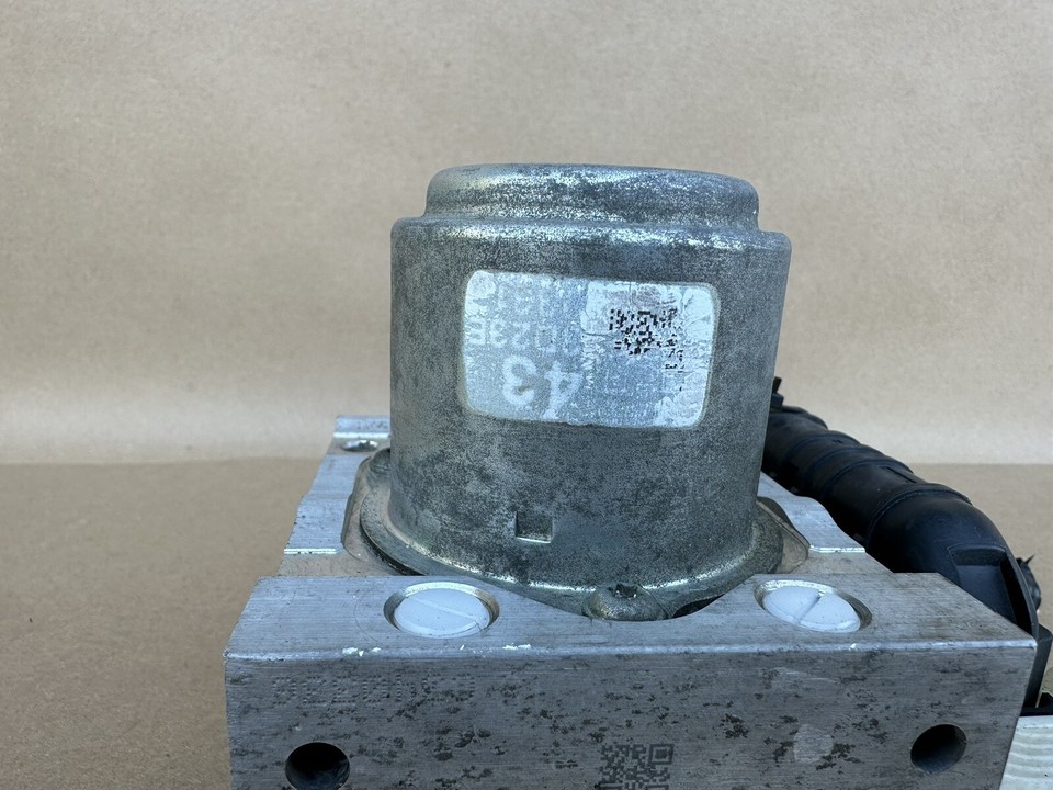 2013 Honda Accord 3.5L Couple AT VSA Anti Lock ABS Pump Modulator 57110 ...