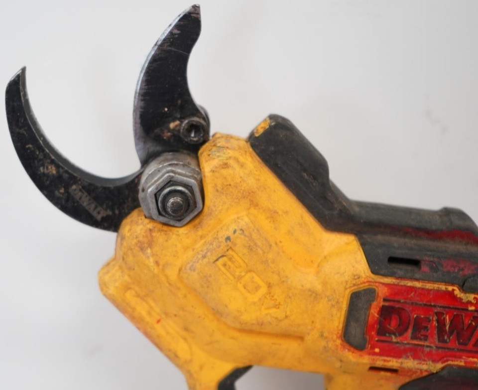 DeWalt DCPR320 20V MAX 1.5" Cordless Pruner w/Battery | eBay