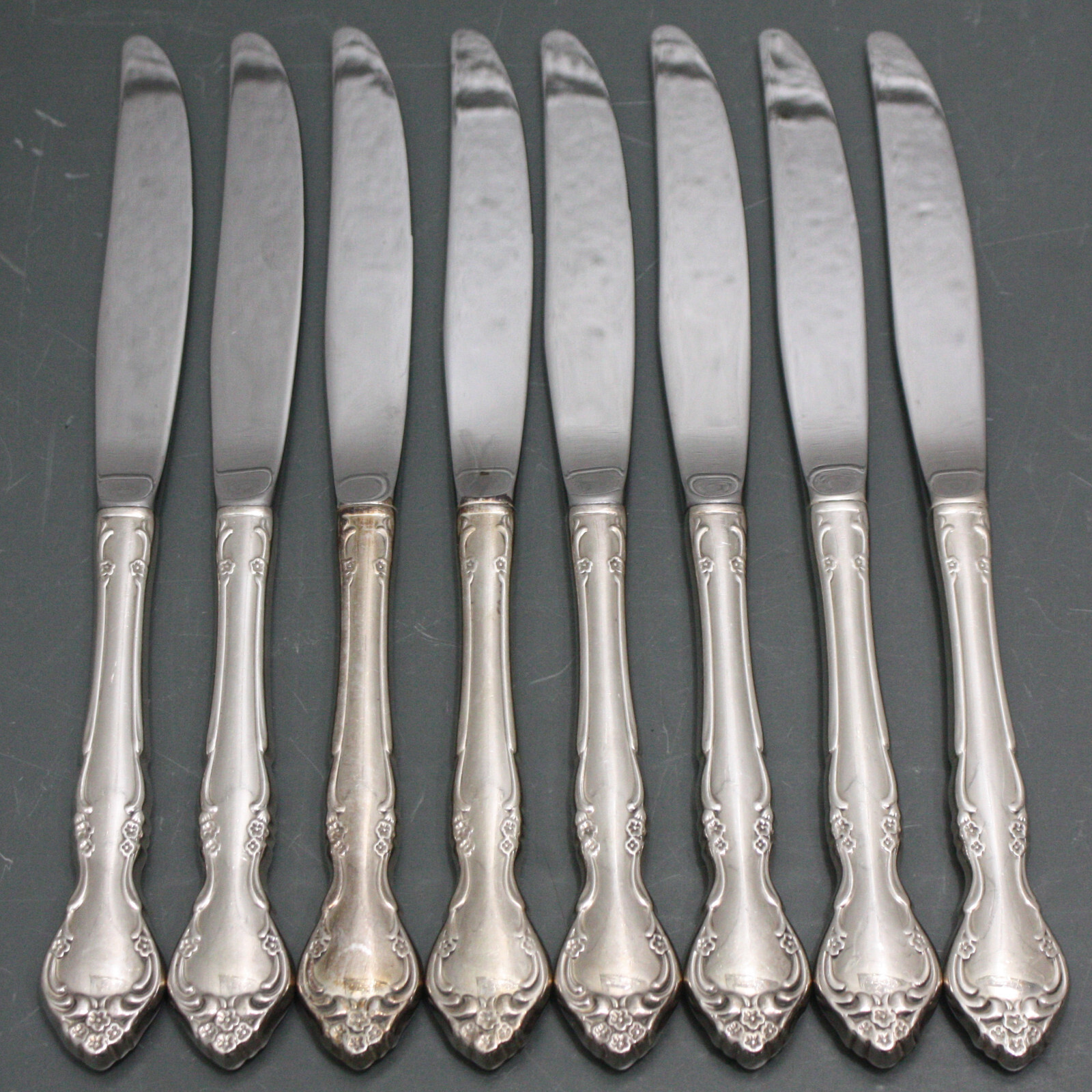 (57 Pieces) Oneida Community Flatware Set AFFECTION, Silverplate ...