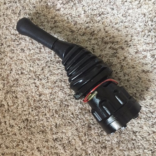 31N6-20060 31N6-20061 RCV PILOT VALVE FITS FOR R360LC-7 R290LC-7 R450LC ...