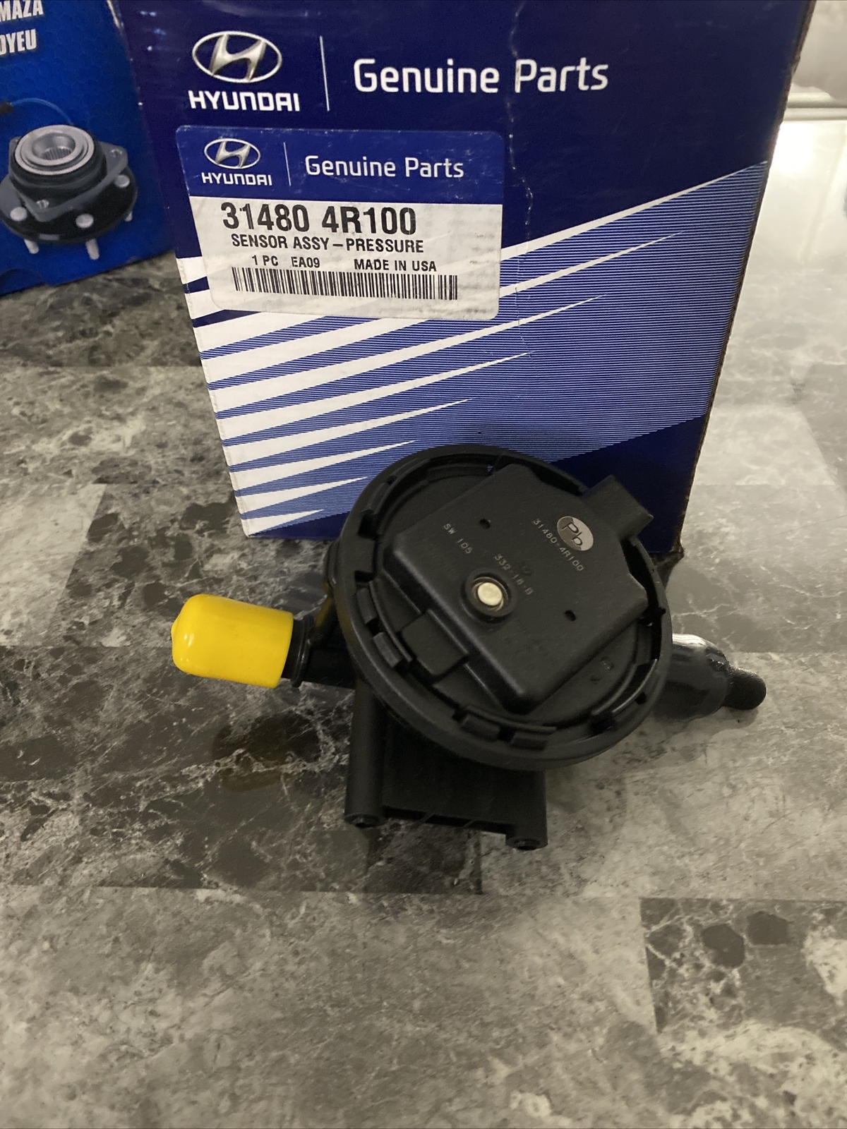 Hyundai OEM Vapor Canister-fuel Tank Pressure Boost Sensor 314804R100 ...