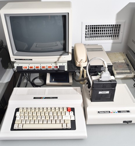 TRS-80 TANDY Color Computer 3 512K RAM - Amazing Condition & Complete ...