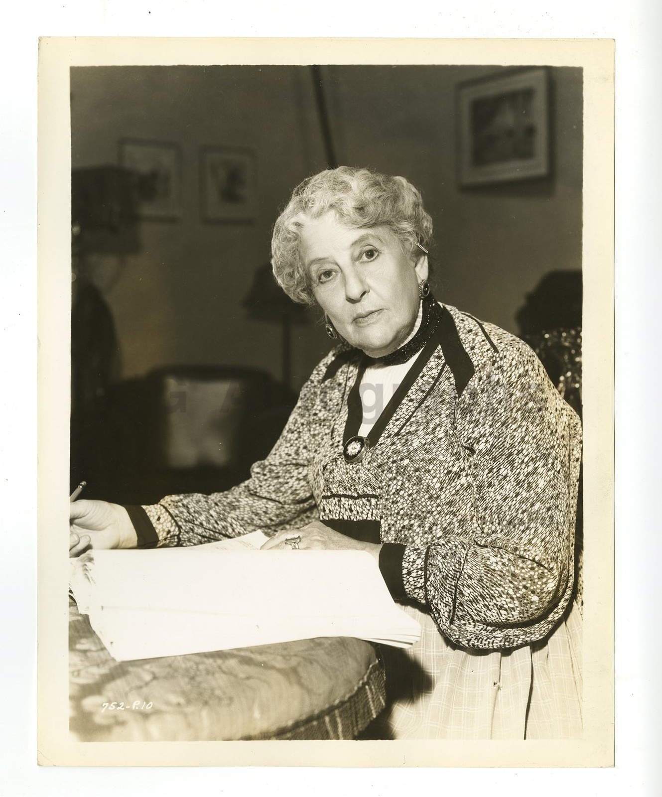 May Robson - Actress & Playwright - Original 8x10 Glossy Photograph | eBay