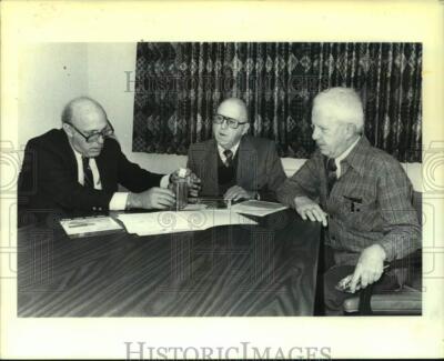 1979 Press Photo Walter, Chaylie, & Elliott Saxe, Amfast Corporation ...