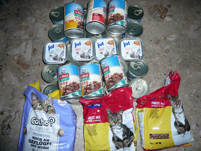 16,8 kg Katzenfutter: 31 x Dosen Nassfutter und Trockenfutter und 4 ...