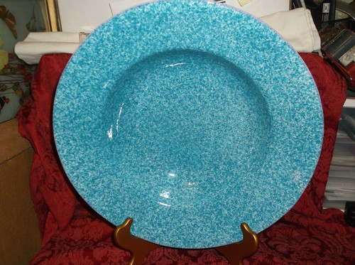 INDOOR OUTFITTERS OVER AND BACK BLUE SPONGEWARE 13.75" SERVING BOWL ...