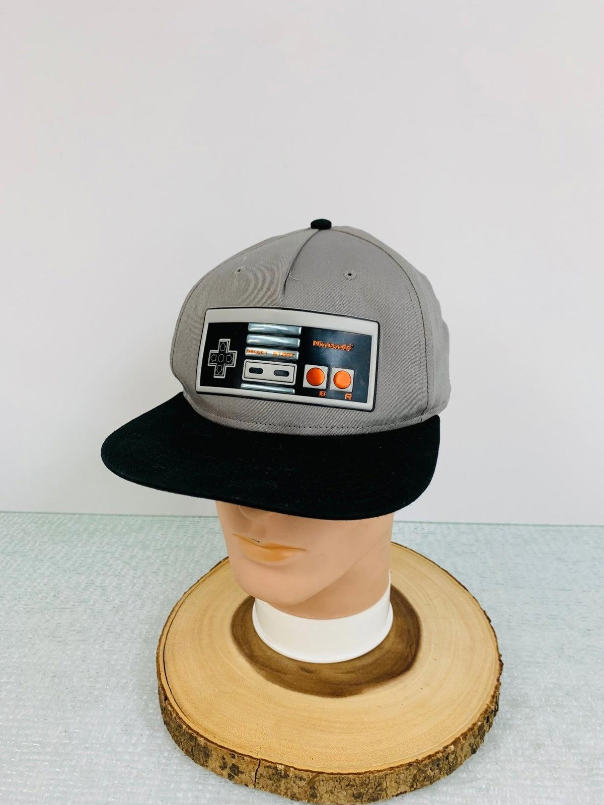 2019 NINTENDO GRAY WITH SUPER NINTENDO CONTROLLER DES… - Gem