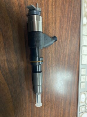 NEW JOHN DEERE INJECTOR | eBay