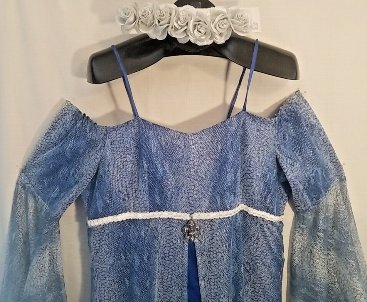 RENAISSANCE MEDIEVAL FAIR Blue & Silver Embellished … - Gem